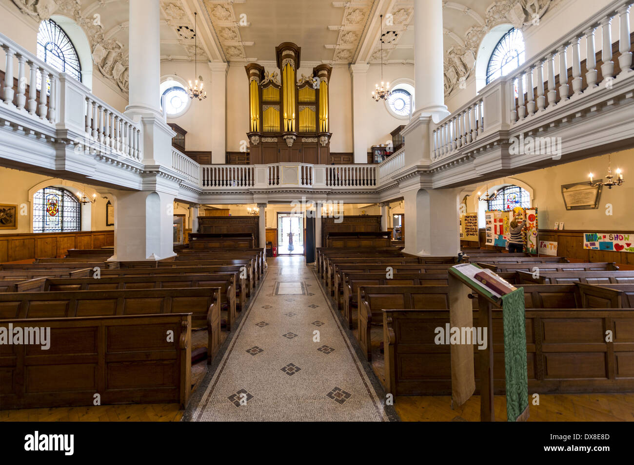 Inside St Botolph's Church, Aldgate, St Botolph-without-Aldgate, or ...