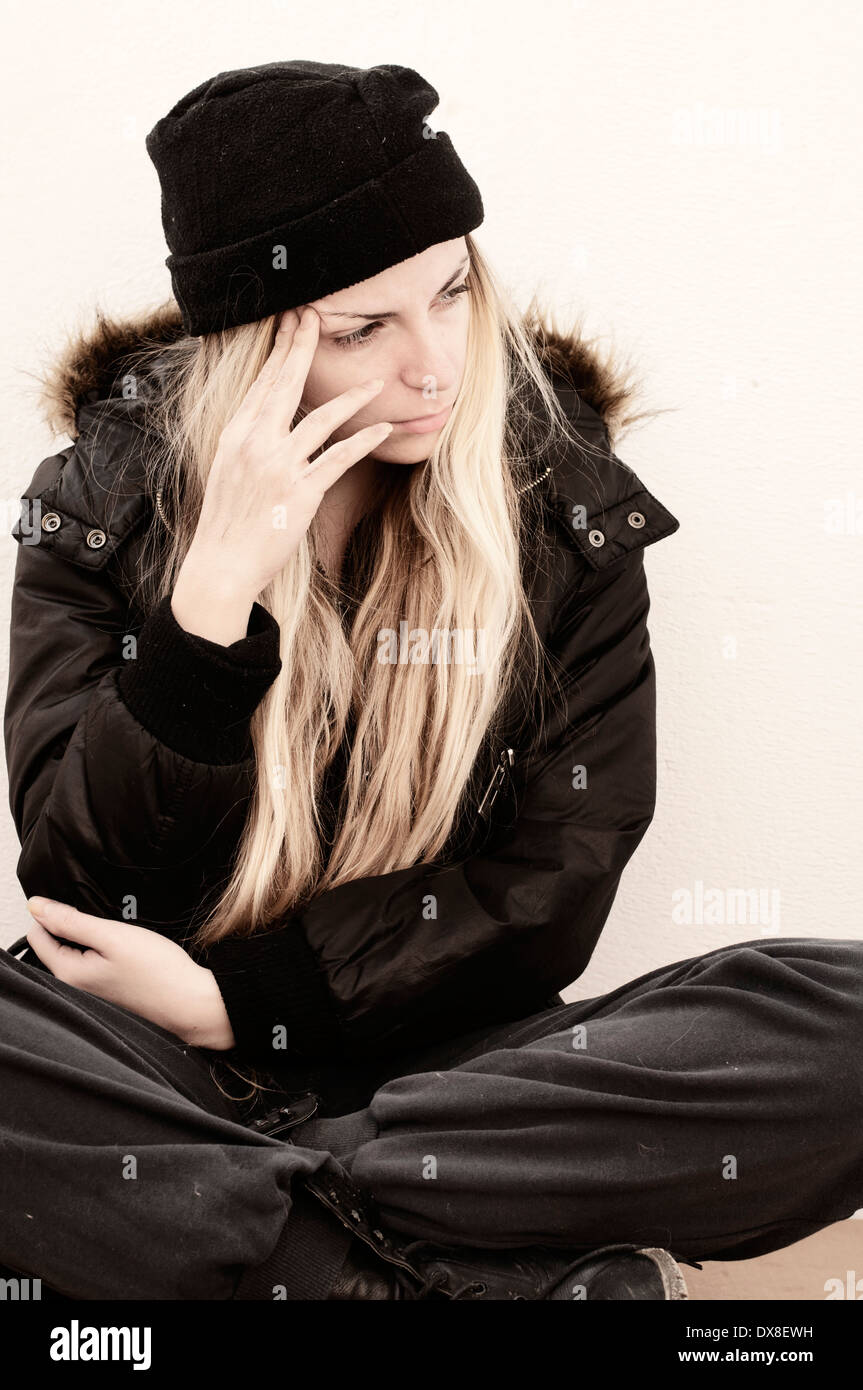 Beautiful homeless woman hi-res stock photography and images - Alamy