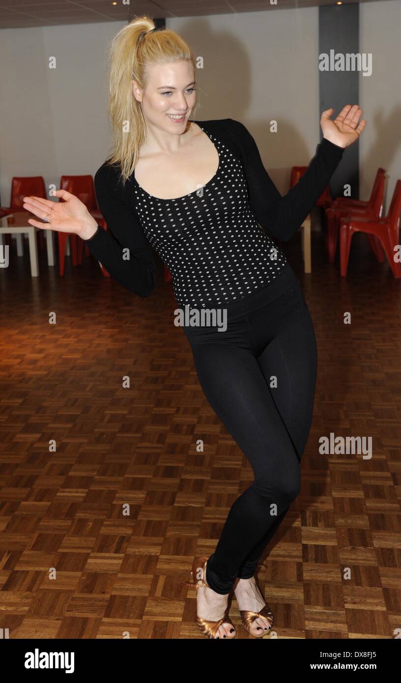 Cologne, Germany. 20th Mar, 2014. Austrian model Larissa Marolt trains ...