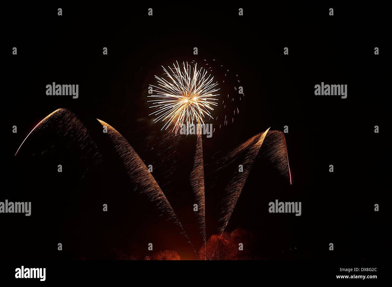 Fireworks shape hi-res stock photography and images - Alamy