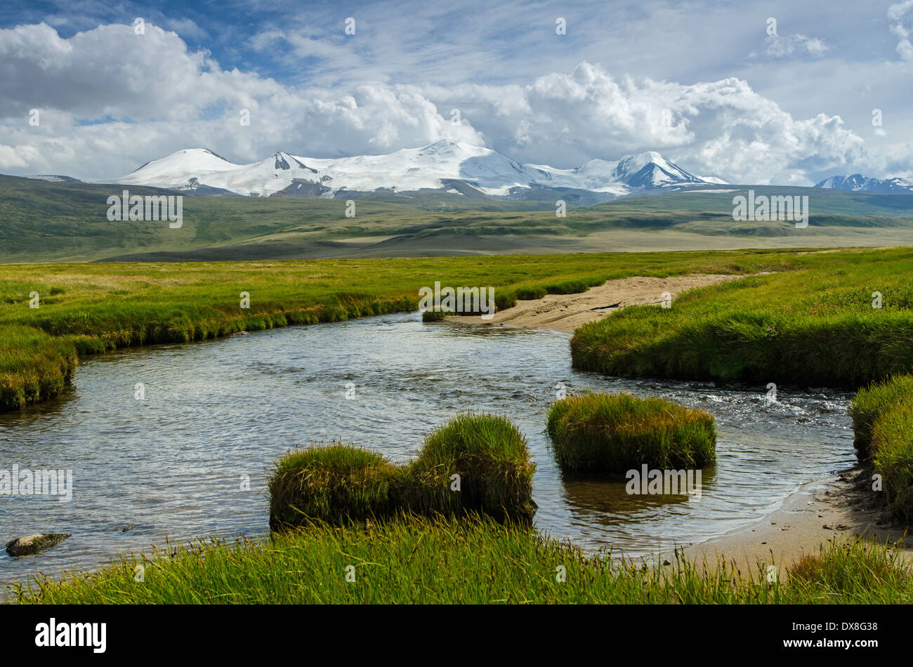 Altai Tavan Bogd mountains Ukok plateau Kalguty river Stock Photo - Alamy