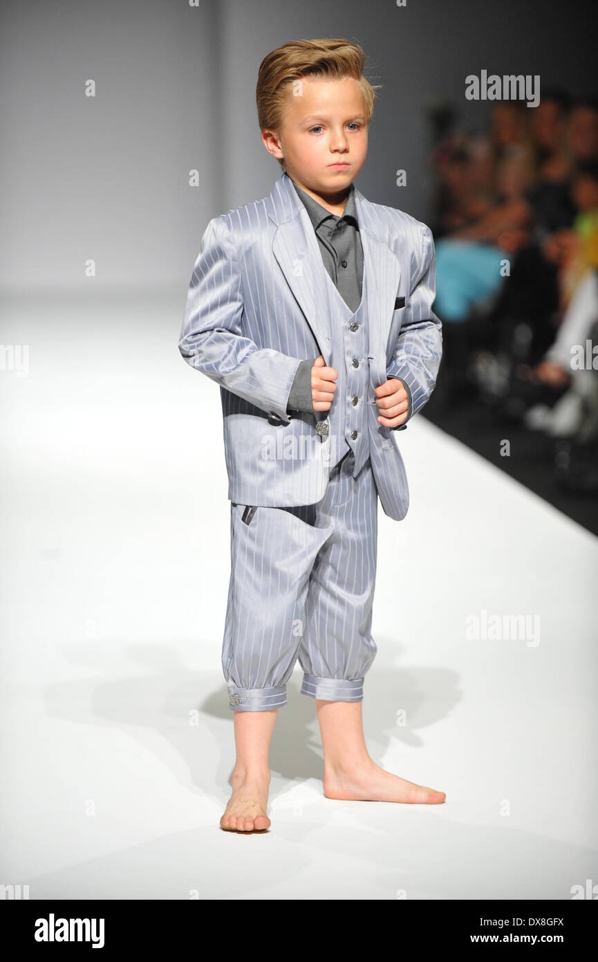 LOS ANGELES, CA - MARCH 10: A child model walks runway at Nancy Vuu ...