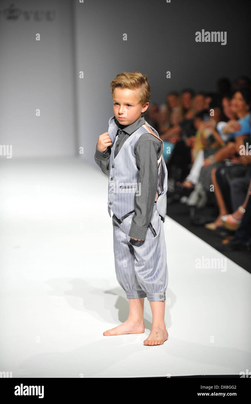 LOS ANGELES, CA - MARCH 10: A child model walks runway at Nancy Vuu ...