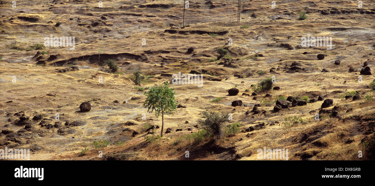maharashtra landscape from aurangabad caves arid uneven undulating ...