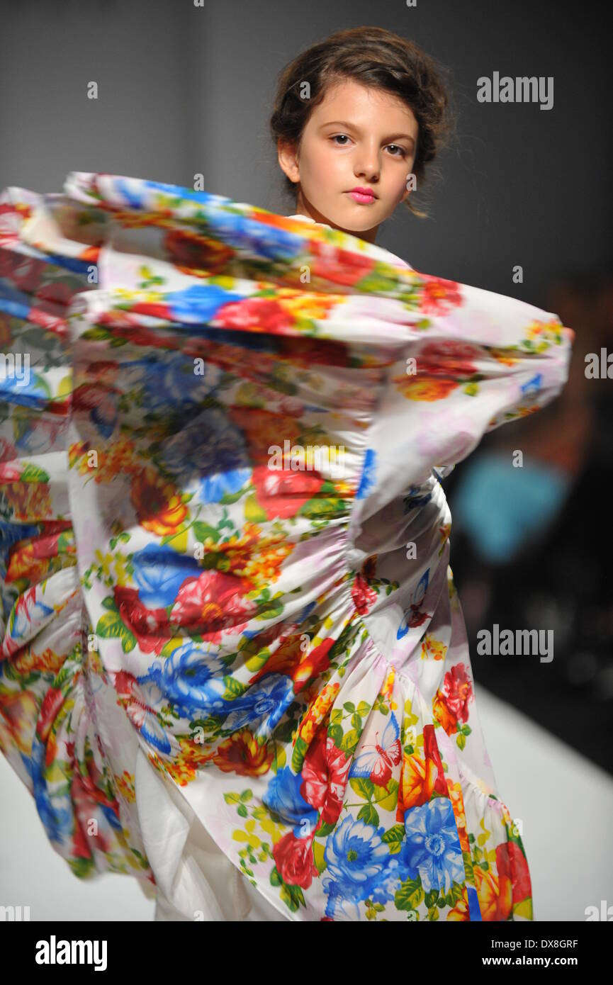 LOS ANGELES, CA - MARCH 10: A child model walks runway at Nancy Vuu ...