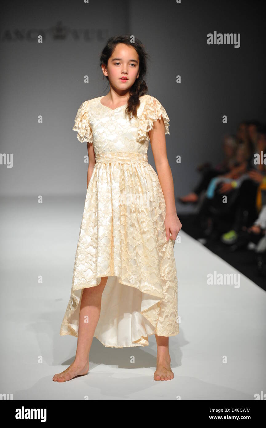 LOS ANGELES, CA - MARCH 10: A child model walks runway at Nancy Vuu ...