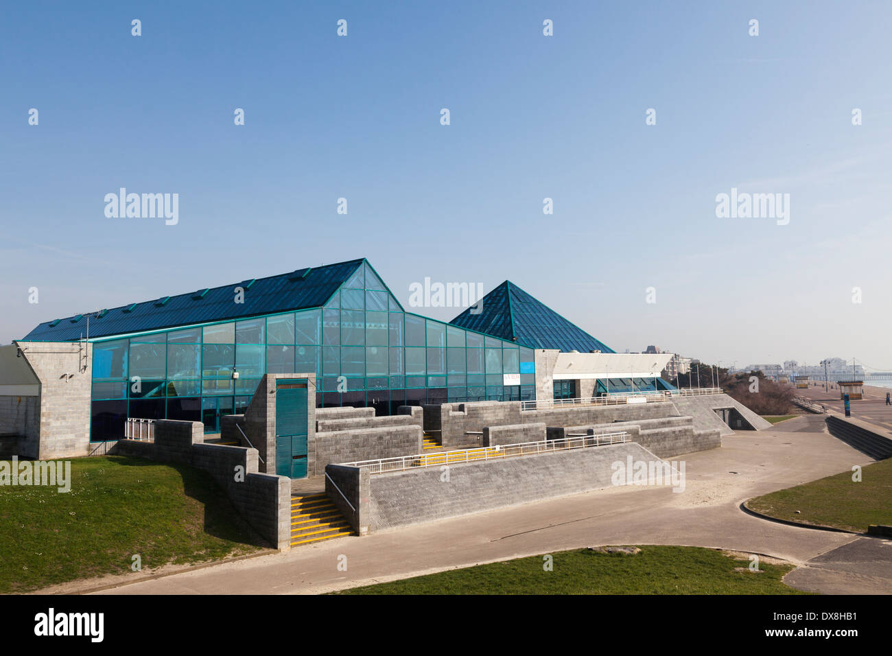 Pyramids centre portsmouth hi-res stock photography and images - Alamy