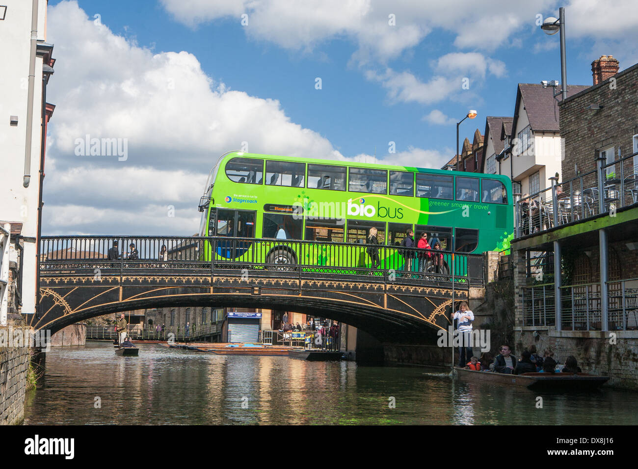 Cambridgeshire guided Busway Stock Photo - Alamy