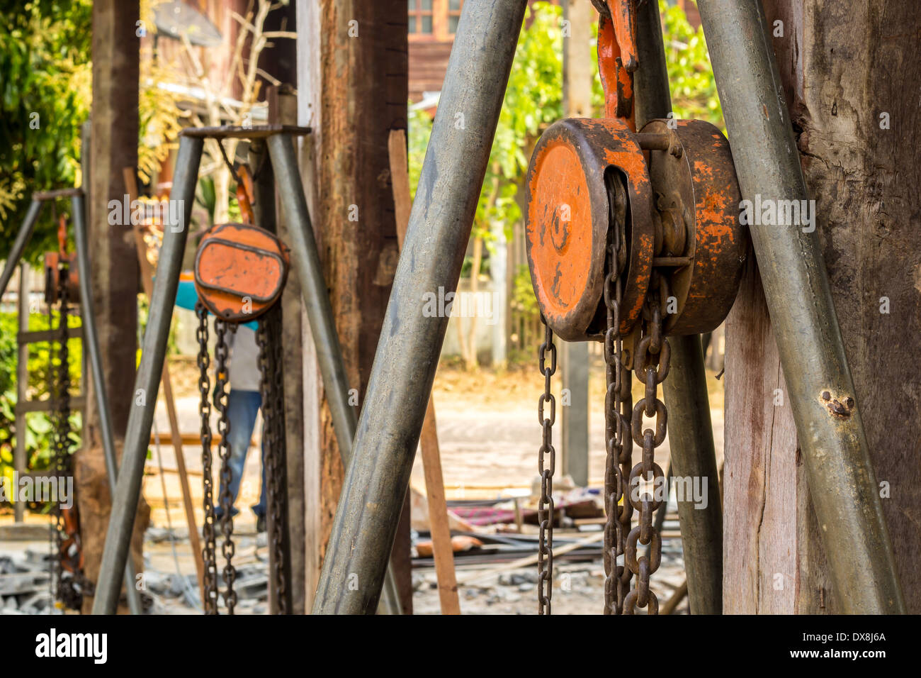 The Chain hoist with a large wooden pole Stock Photo - Alamy
