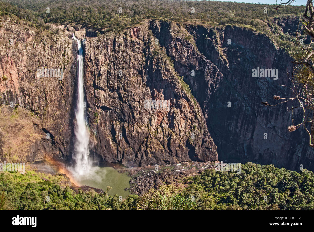 Wallaman fall queensland hi-res stock photography and images - Alamy