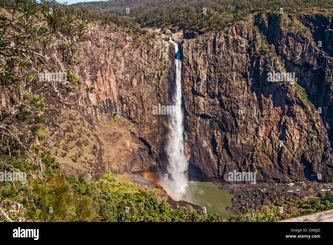 Australias highest sheer single drop waterfall hi-res stock photography ...