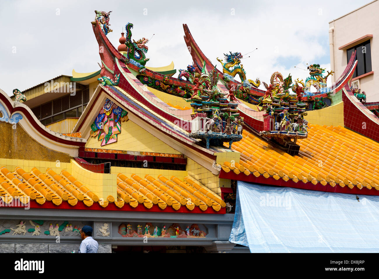 Tokong Buddha Leong San Temple in Singapore Stock Photo - Alamy
