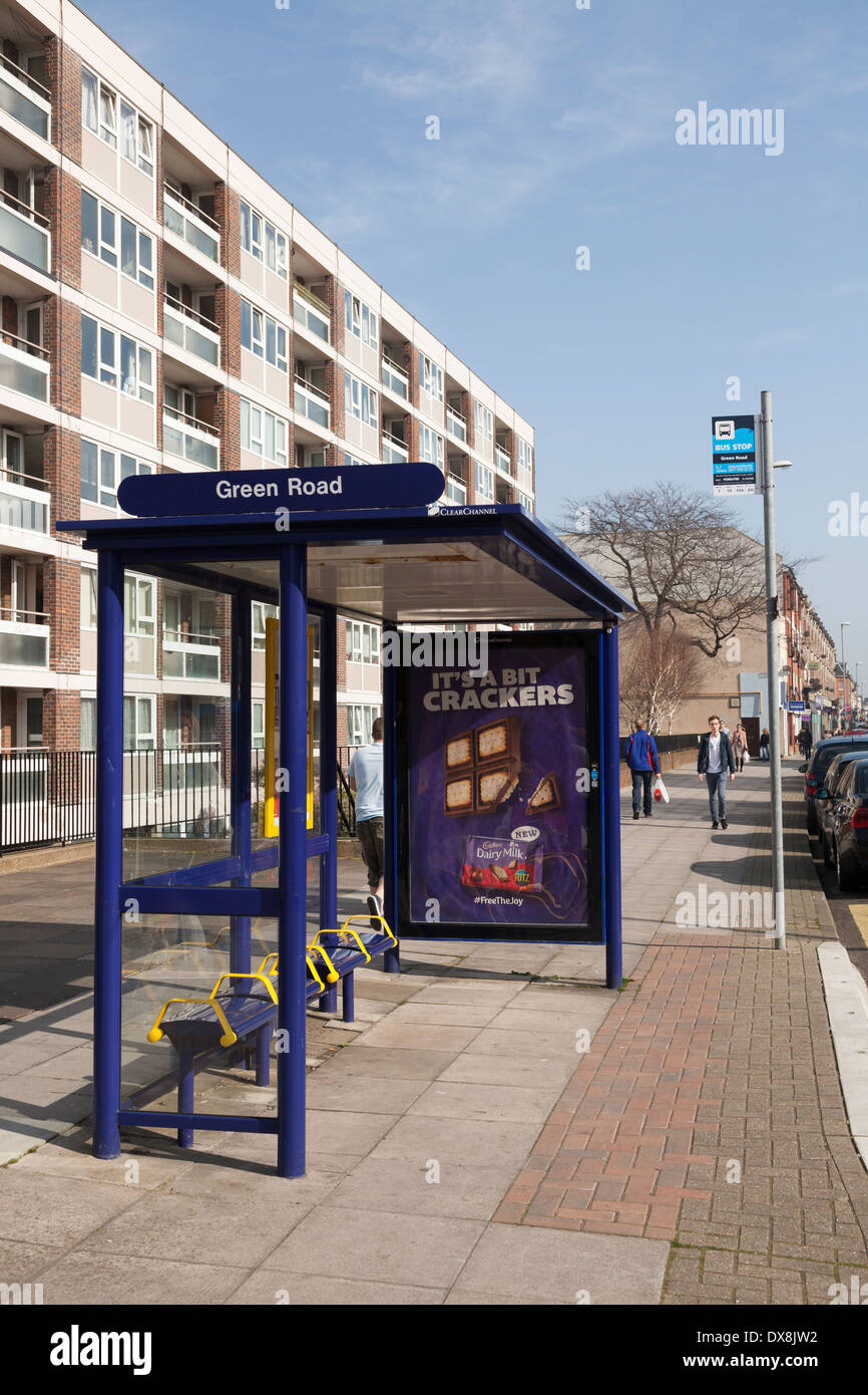 Bus stop shelter hi-res stock photography and images - Alamy