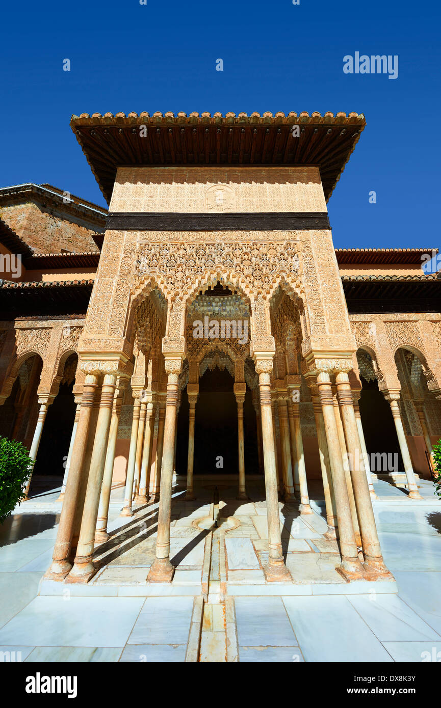 Nasrid mocarabe Arabesque Moorish architecture of the Court of the ...