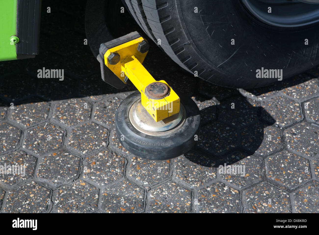 Cambridgeshire guided Busway Stock Photo - Alamy