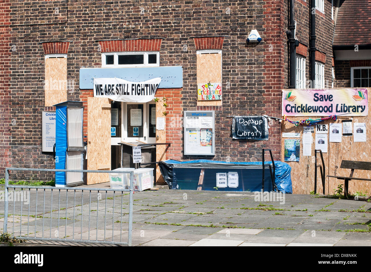 Cricklewood library hi-res stock photography and images - Alamy