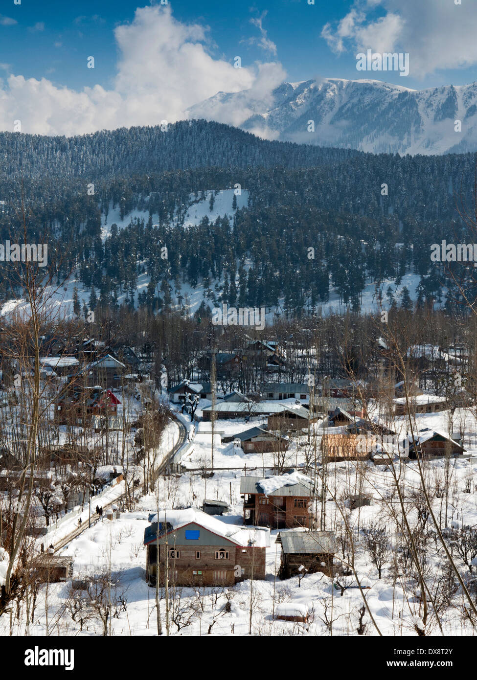 Tangmarg hi-res stock photography and images - Alamy