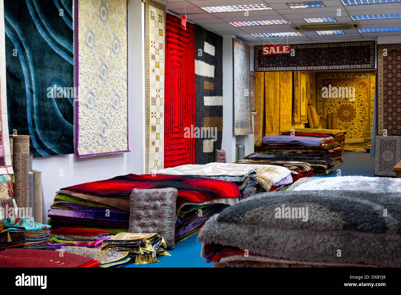 Commercial shop singapore hi-res stock photography and images - Alamy