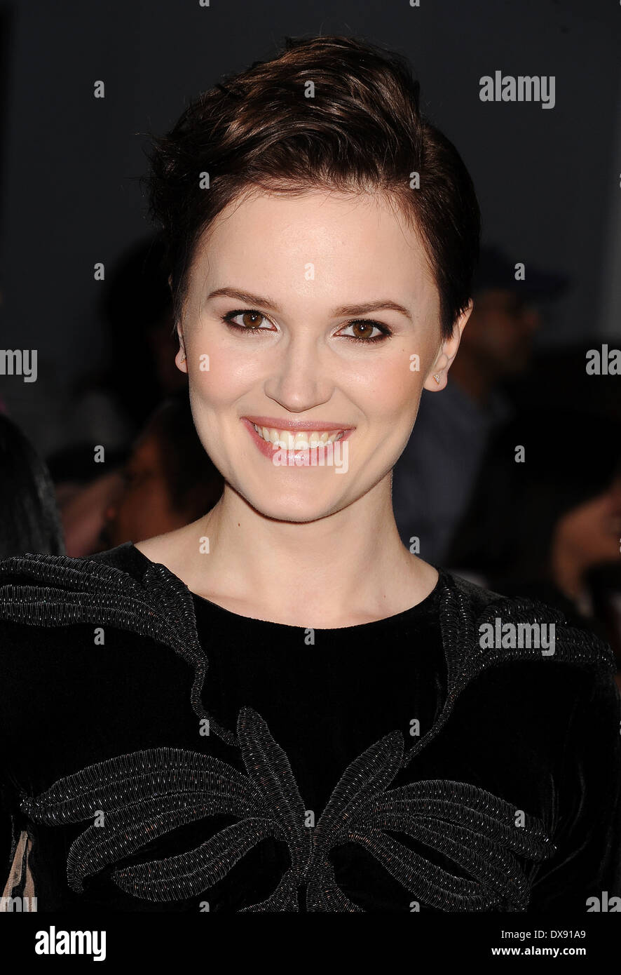 Veronica roth hi-res stock photography and images - Alamy