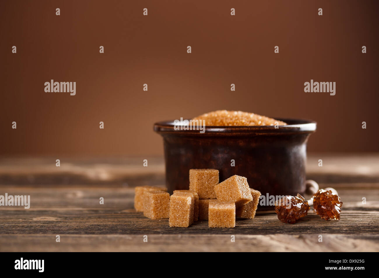 Sugar cubes eat hi-res stock photography and images - Alamy