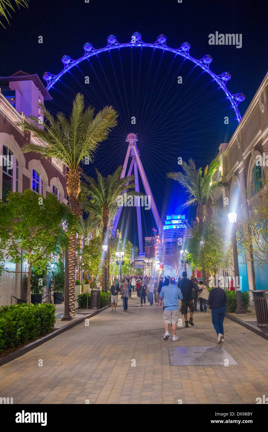 The Linq , a dining and shopping district and High Roller at the center ...