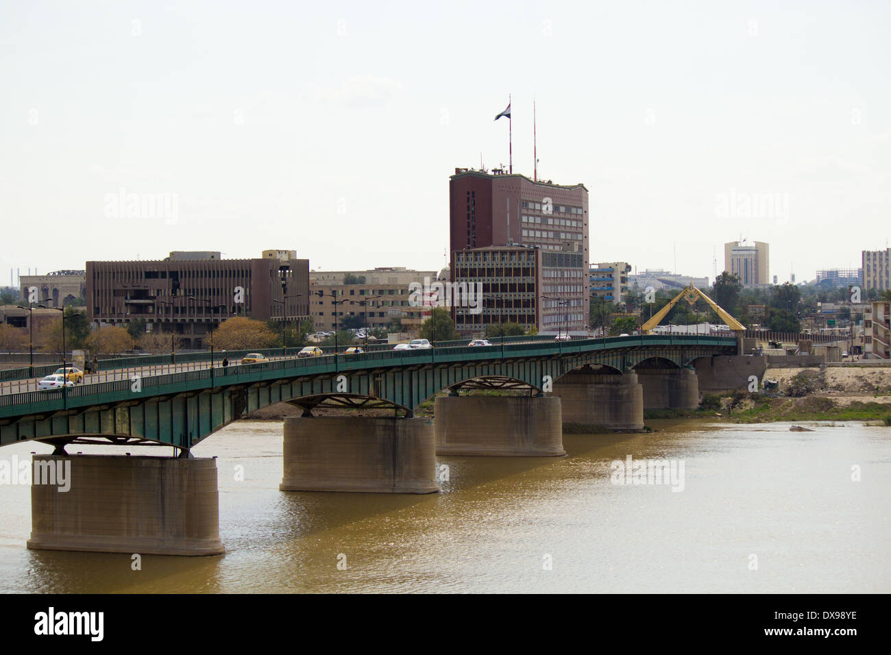 Ministry of planning building iraq hi-res stock photography and images ...