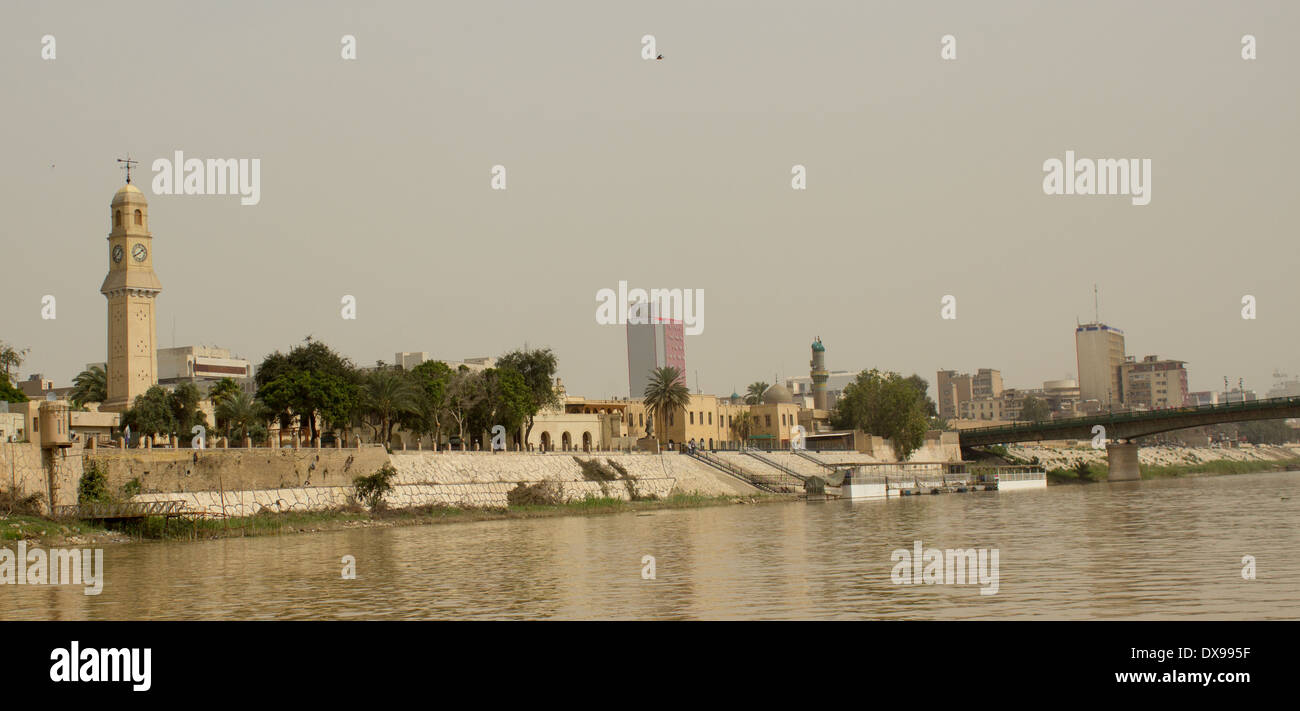Tigris hi-res stock photography and images - Alamy