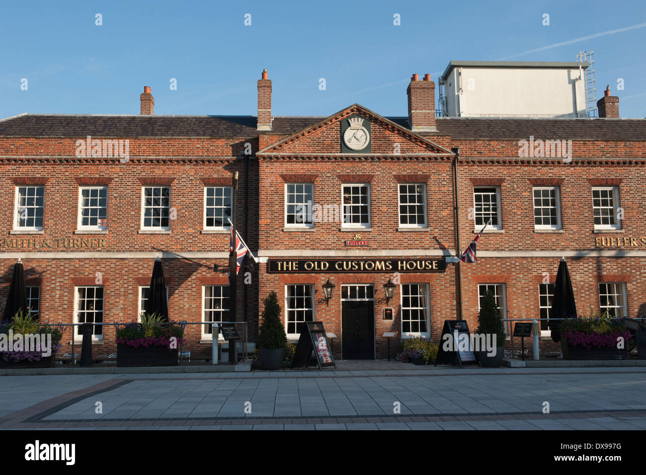 The Old Customs House at Gunwharf Quays in Portsmouth Stock Photo - Alamy