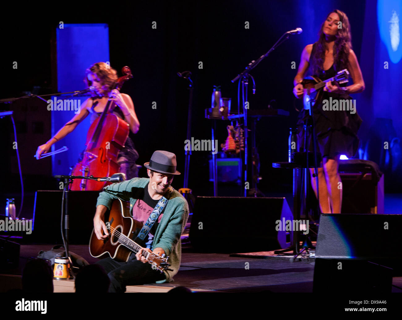 Modesto, CA, USA. 20th Mar, 2014. Jason Mraz sat down in from of a ...