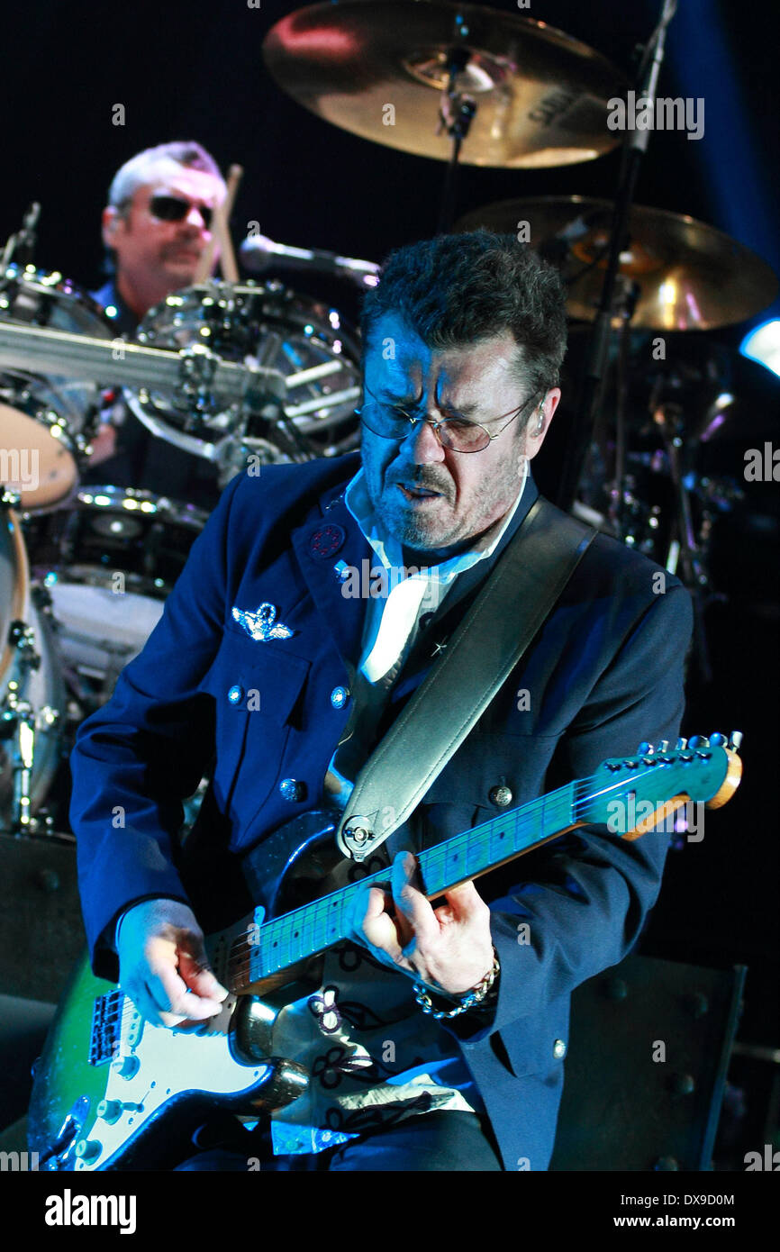 Tim farriss inxs hi-res stock photography and images - Alamy