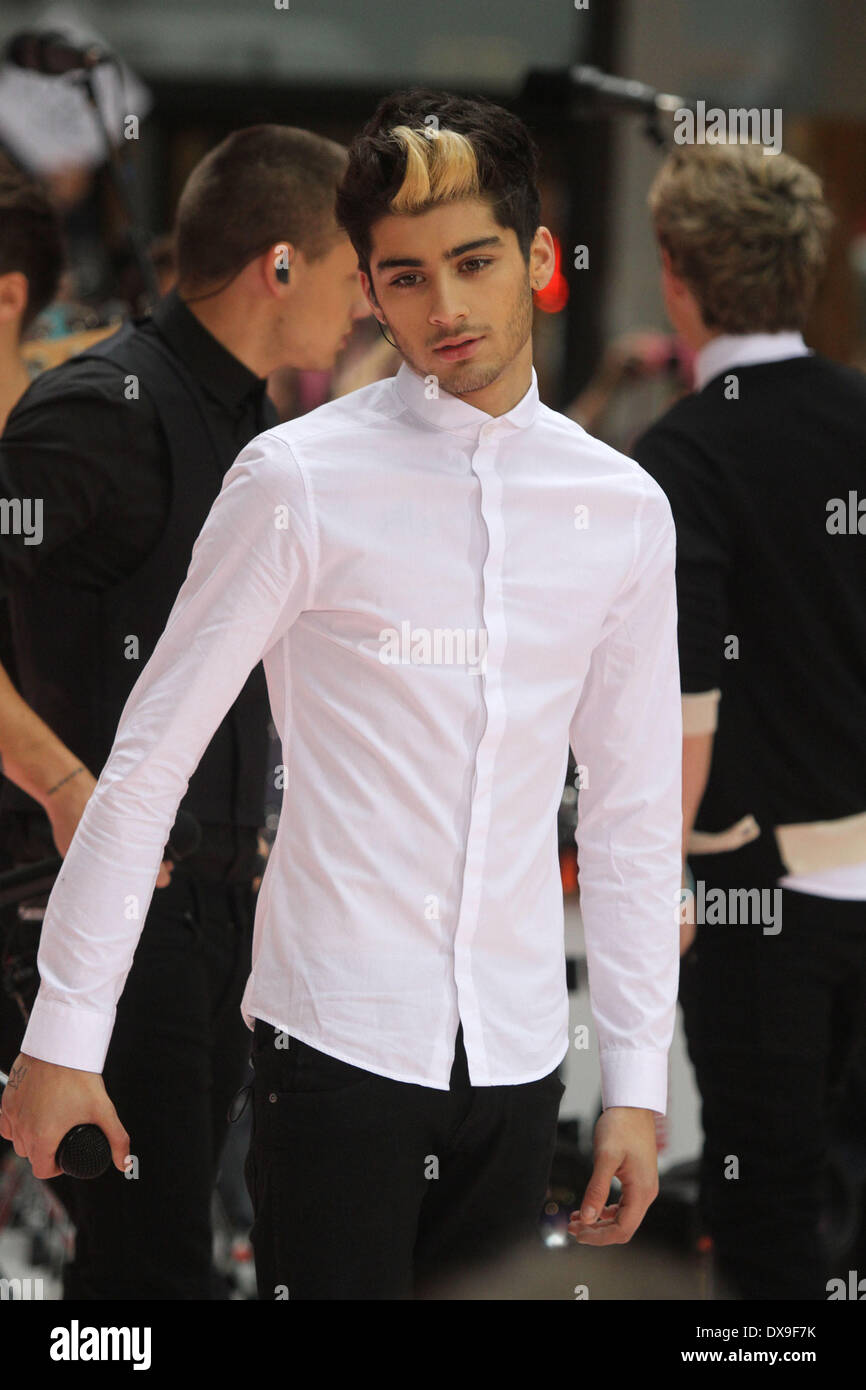 One Direction performing for the Today show at Rockefeller Plaza ...