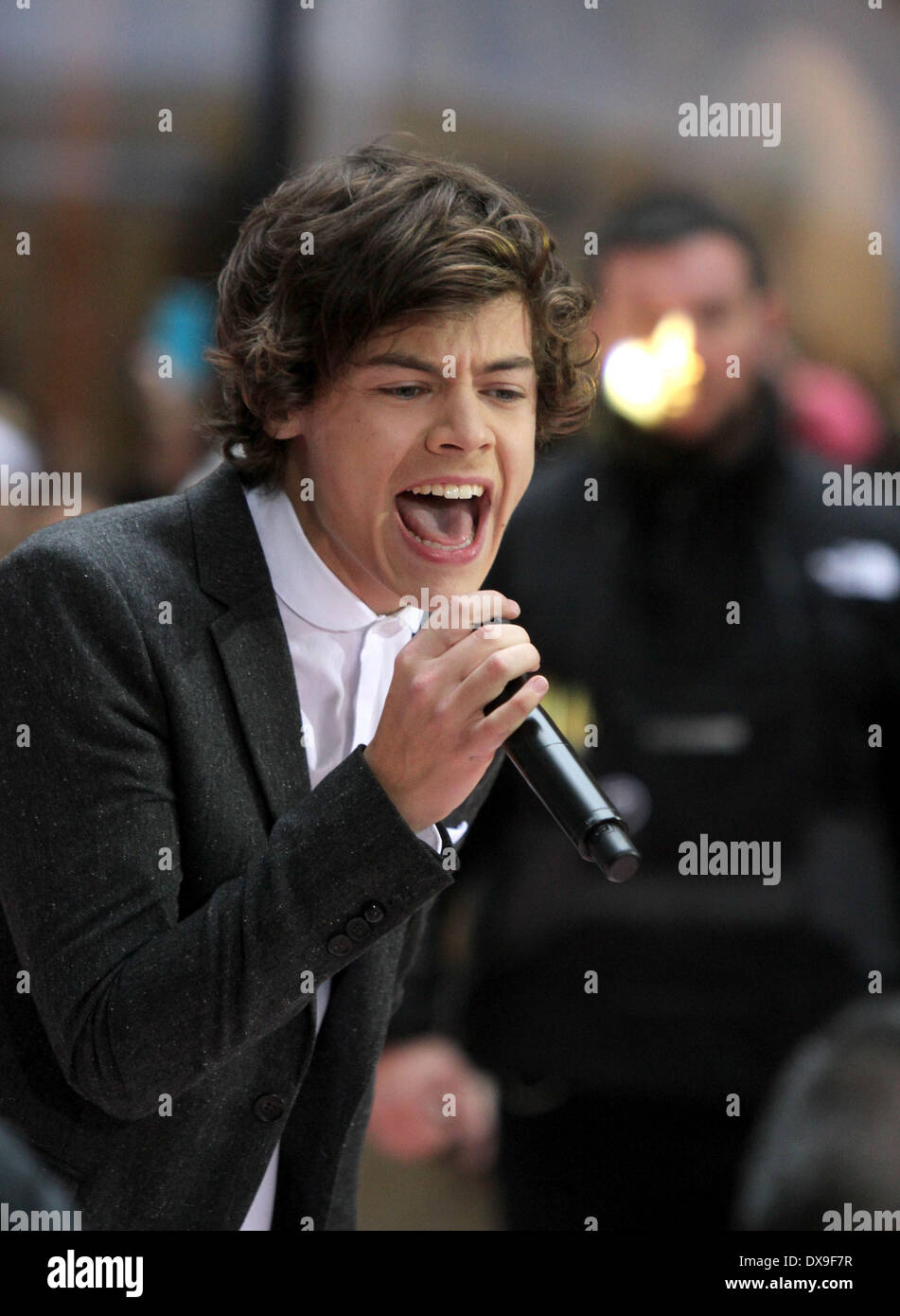 One Direction performing for the Today show at Rockefeller Plaza ...