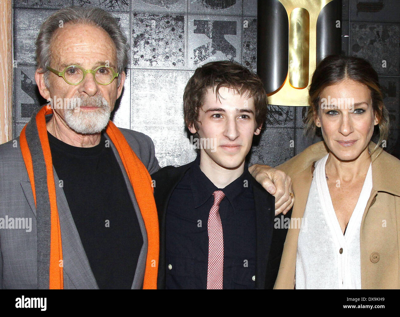Ron Rifkin, Noah Robbins and Sarah Jessica Parker at the premiere after ...