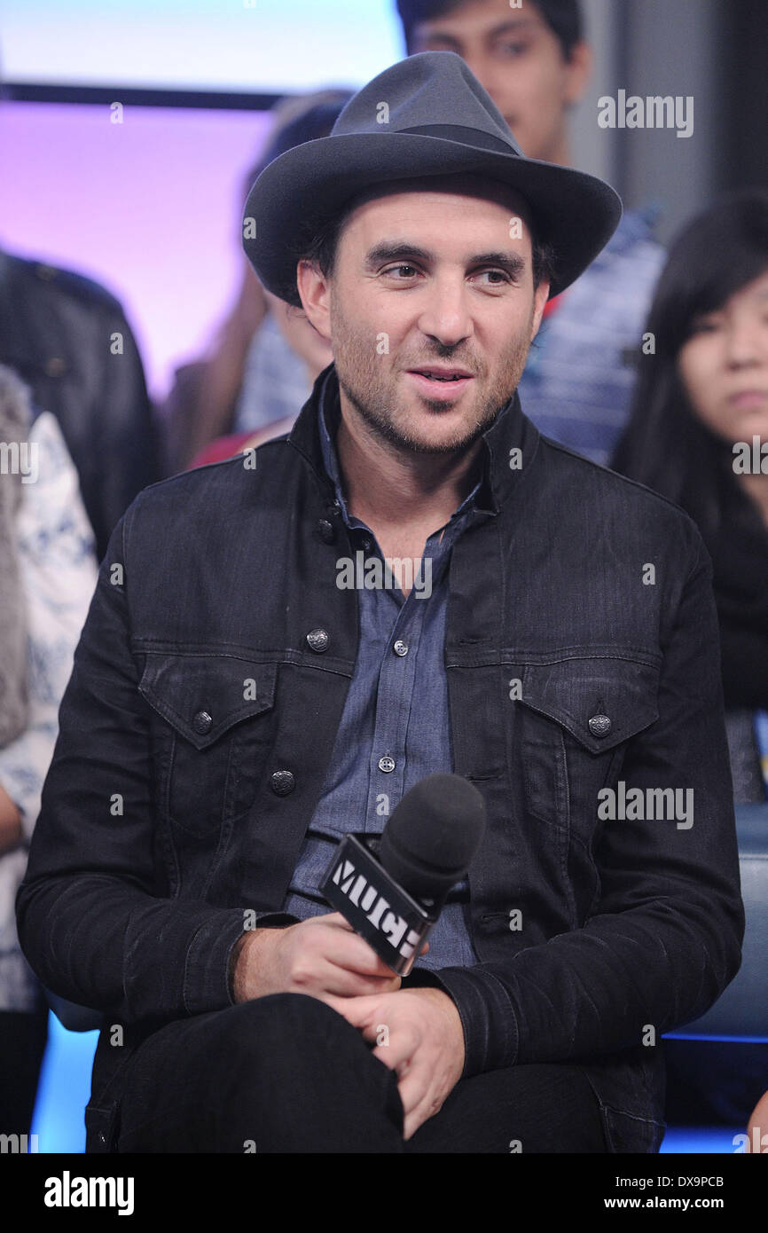 James Shaw Metric interview and performance on Much Music's Live@MUCH ...