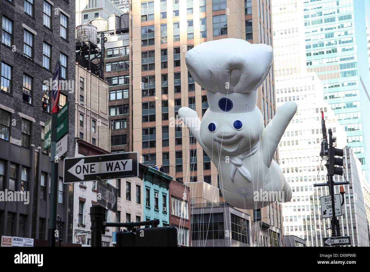 Stay Puff Marshmallow Man 86th Annual Macy's Thanksgiving Day Parade ...