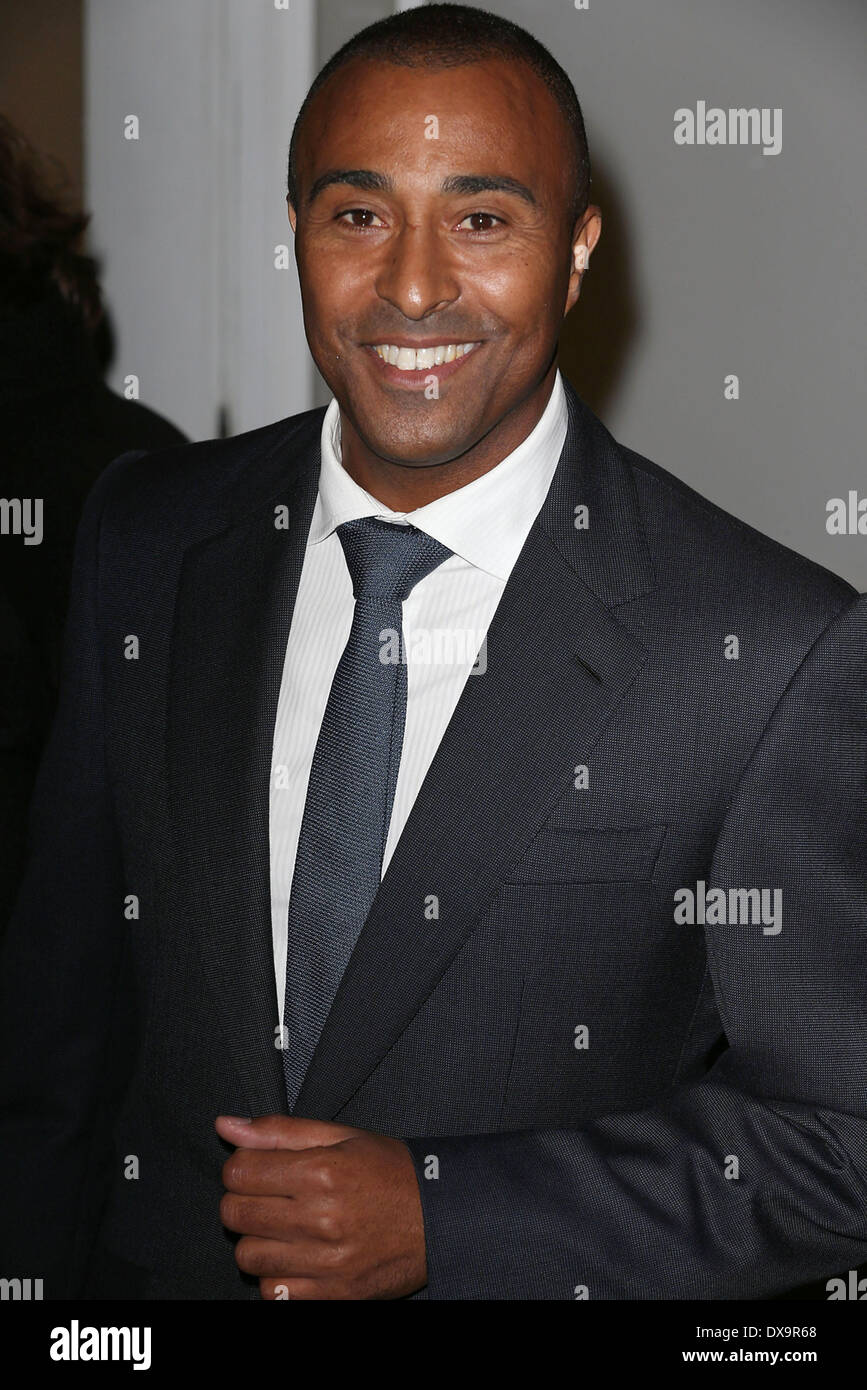 Zoological fundraising hi-res stock photography and images - Alamy