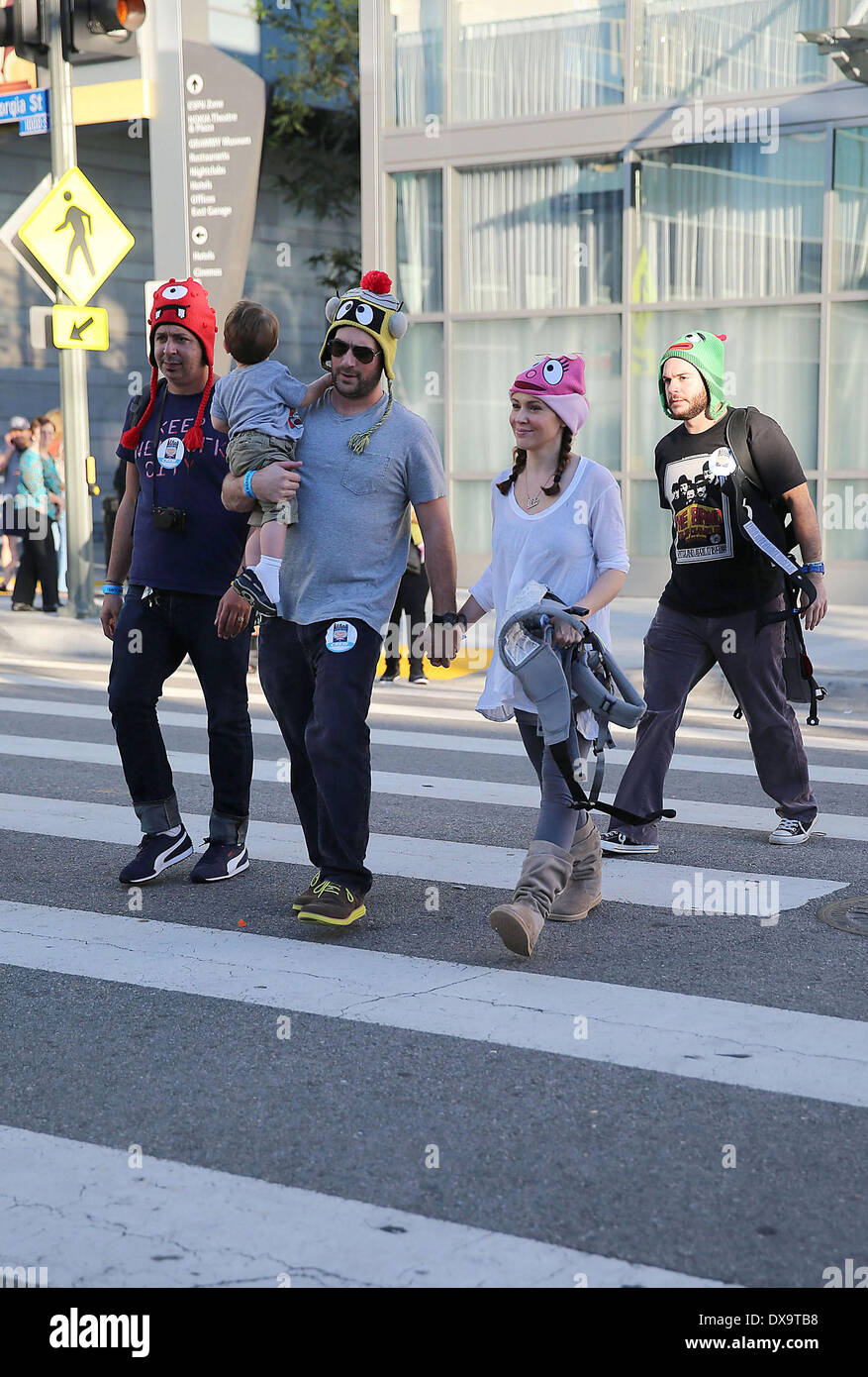 Alyssa Milano, Dave Bugliari and their son, Milo Thomas Celebrities ...