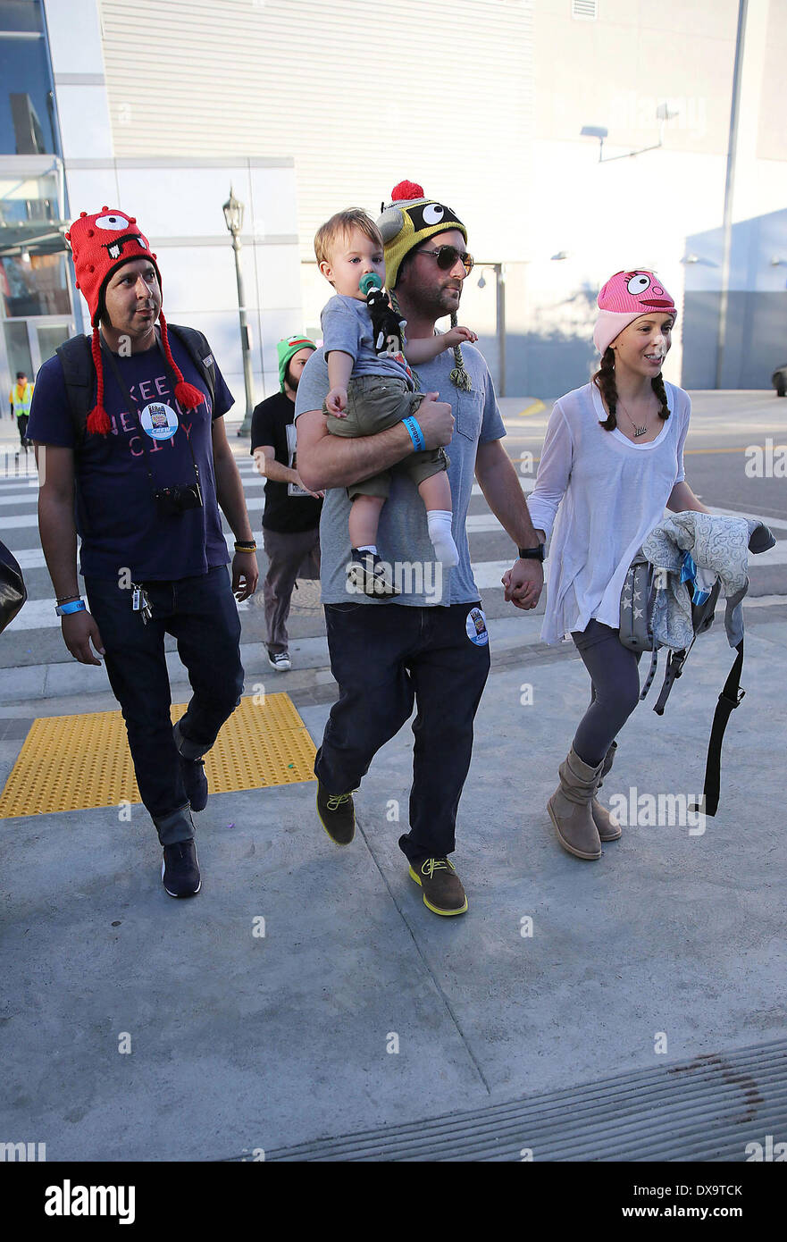 Alyssa Milano, Dave Bugliari and their son, Milo Thomas Celebrities ...