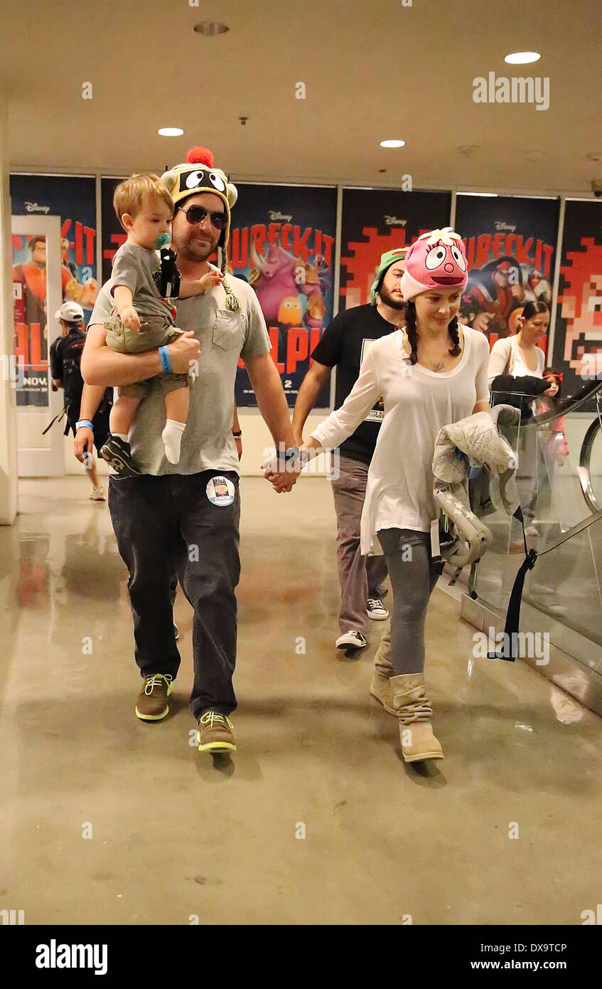 Alyssa Milano, Dave Bugliari and their son, Milo Thomas Celebrities ...