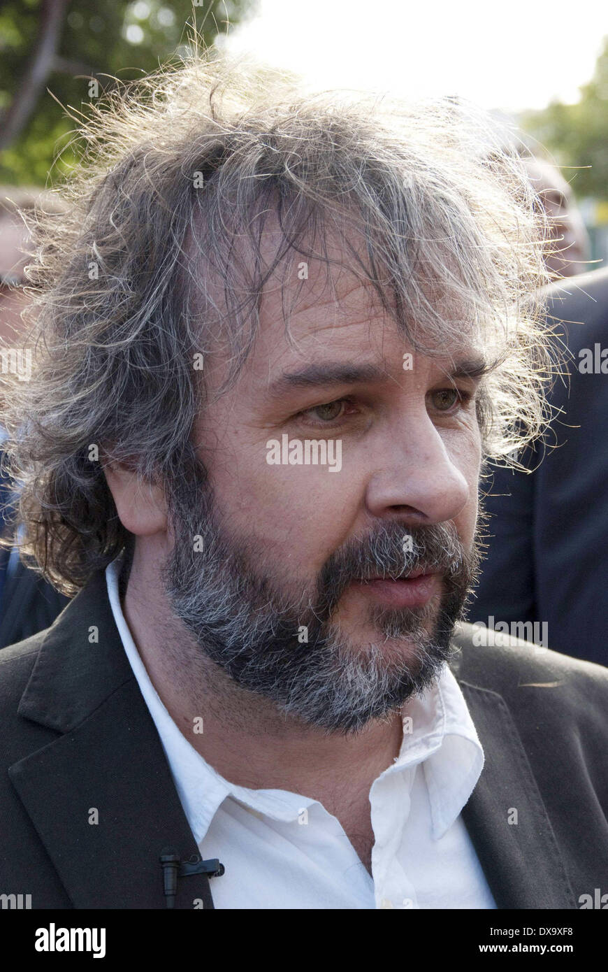 Director Sir Peter Jackson arrives at the 'The Hobbit: An Unexpected ...