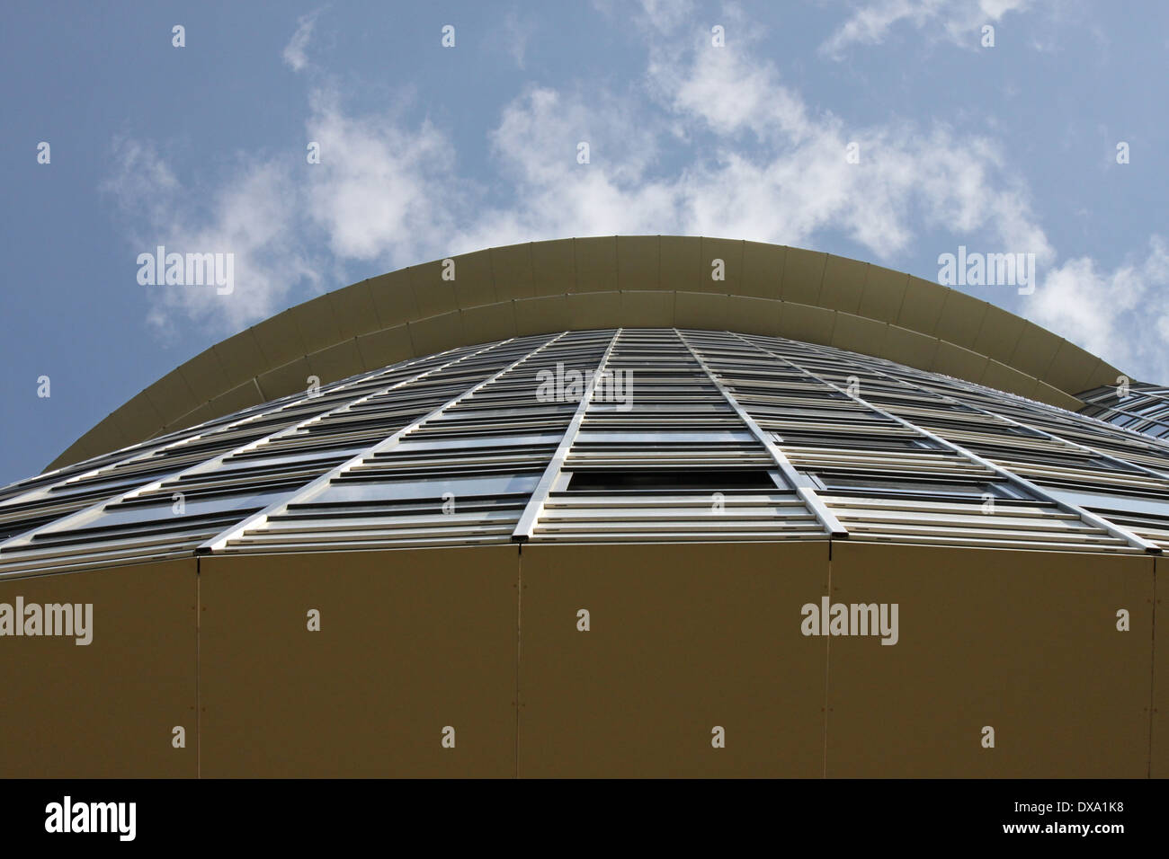 Blue building architecture hi-res stock photography and images - Alamy