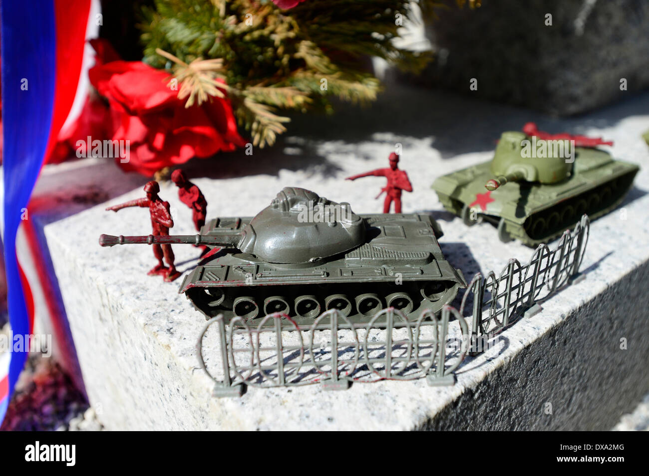 Soviet tanks czechoslovakia 1968 hi-res stock photography and images ...