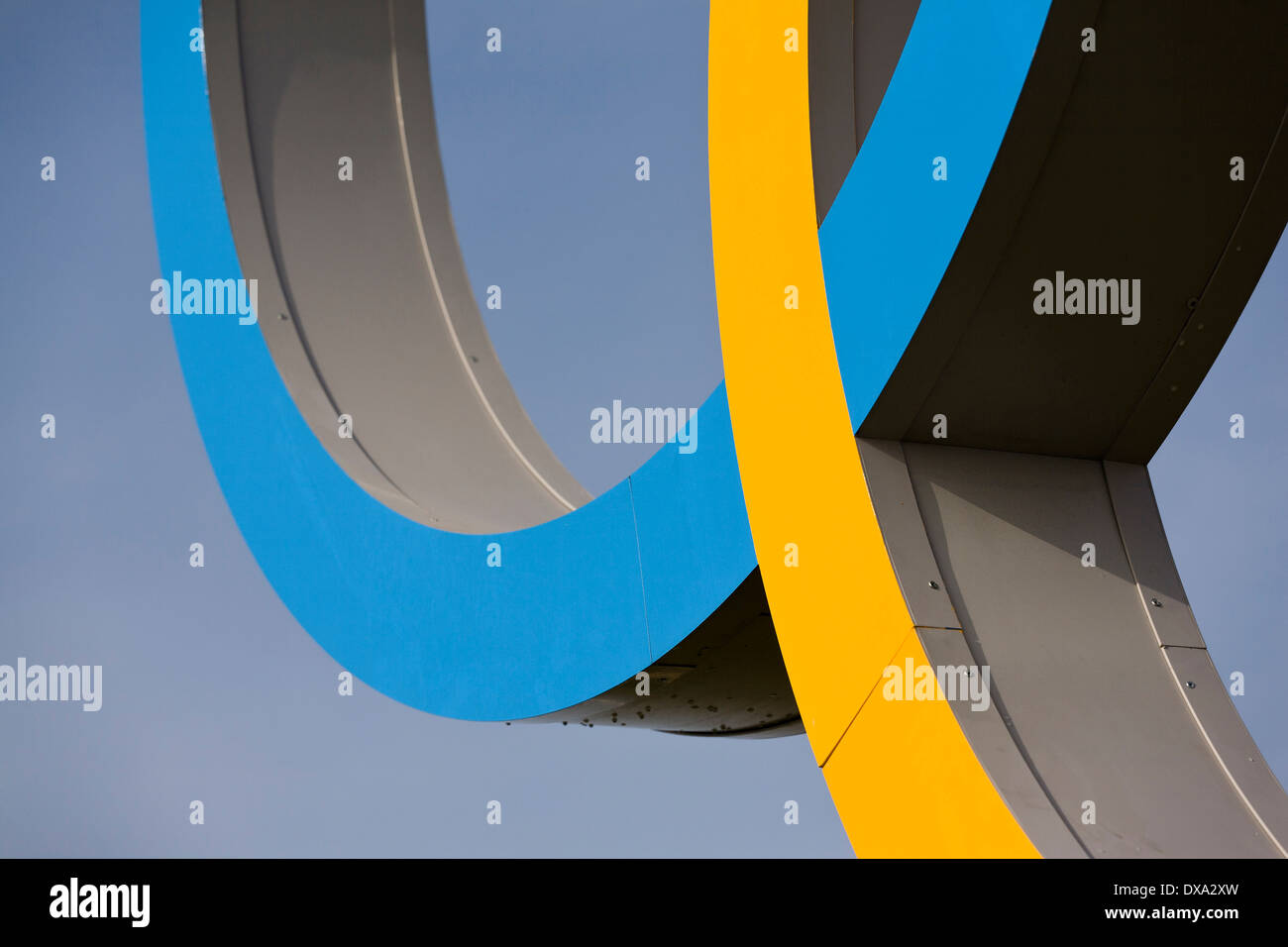 Olympic rings london park hi-res stock photography and images - Alamy