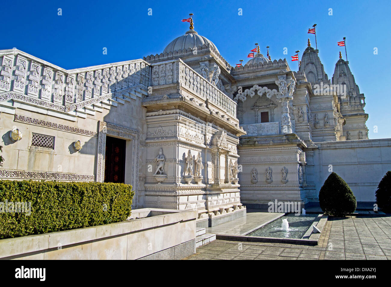 BAPS Shri Swaminarayan Mandir (the Neasden Temple), Neasden, London ...