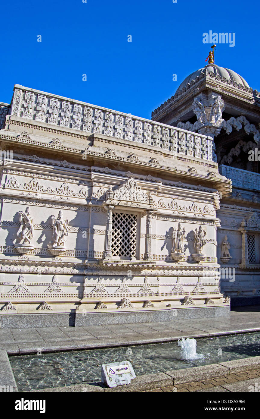 BAPS Shri Swaminarayan Mandir (the Neasden Temple), Neasden, London ...