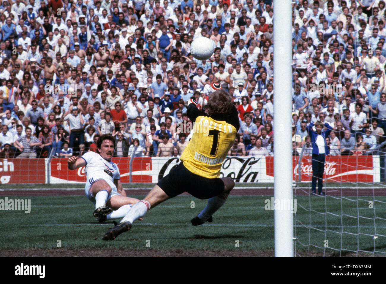 football, 1. Bundesliga, 2. Bundesliga, 1982/1983, relegation match to ...
