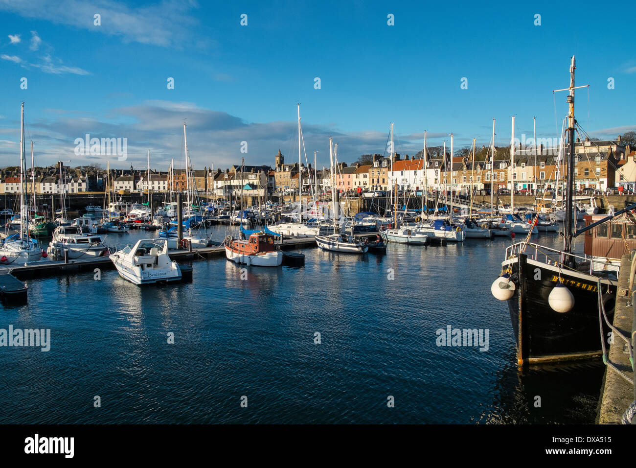 anstruther harbour harbor town scotland uk Stock Photo - Alamy
