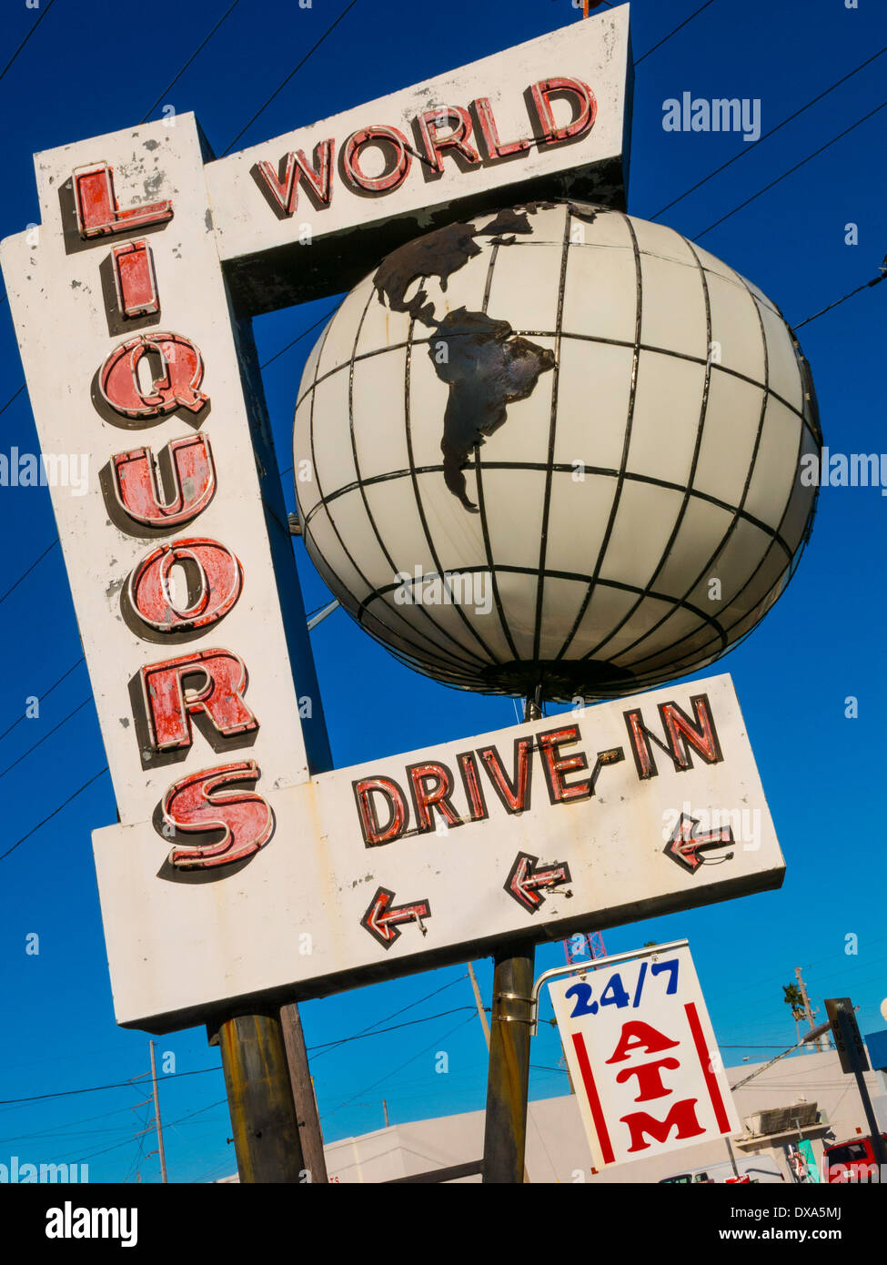 Drive in liquor store hi-res stock photography and images - Alamy