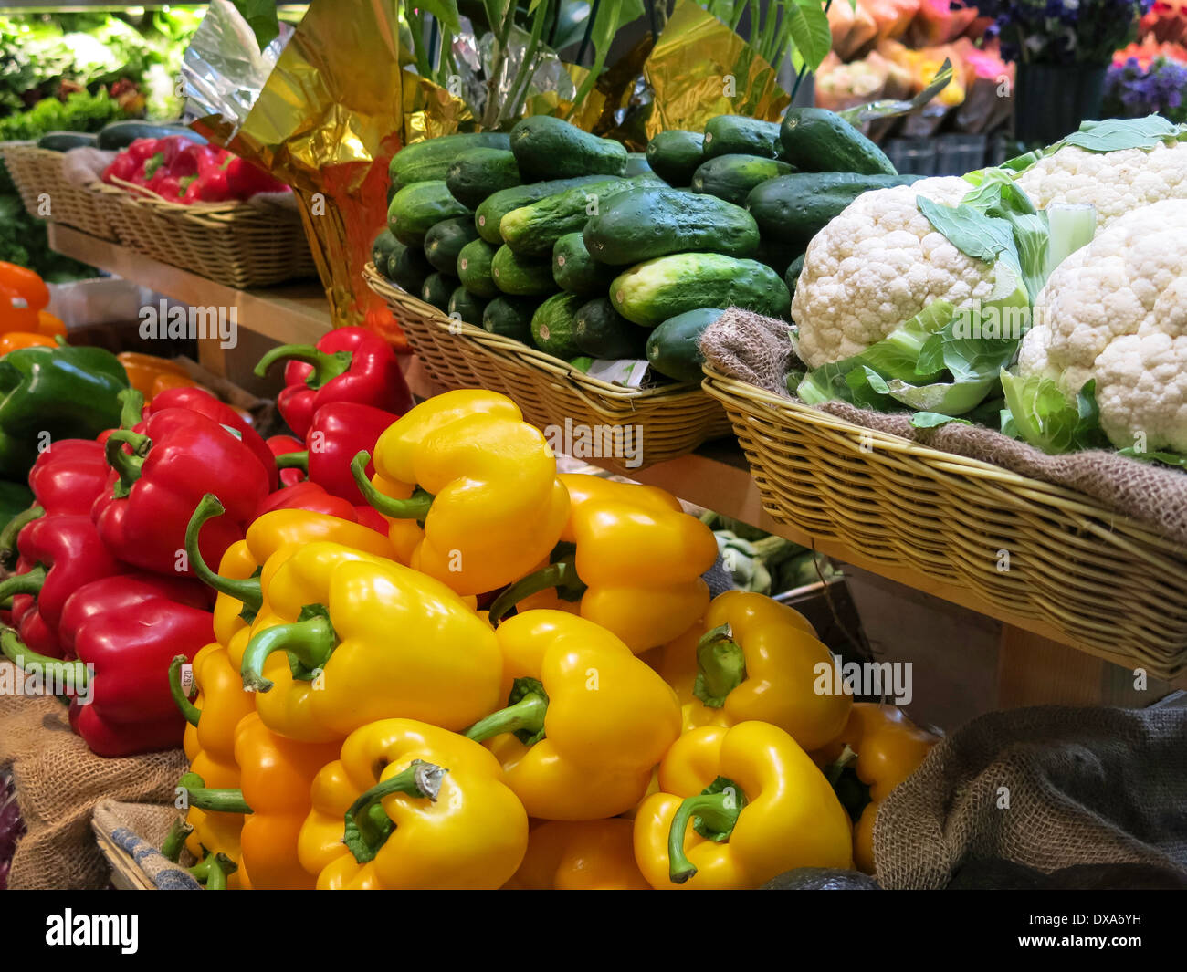 Red and Yellow Bell Peppers Display, Fresh Produce Section, Food Market ...