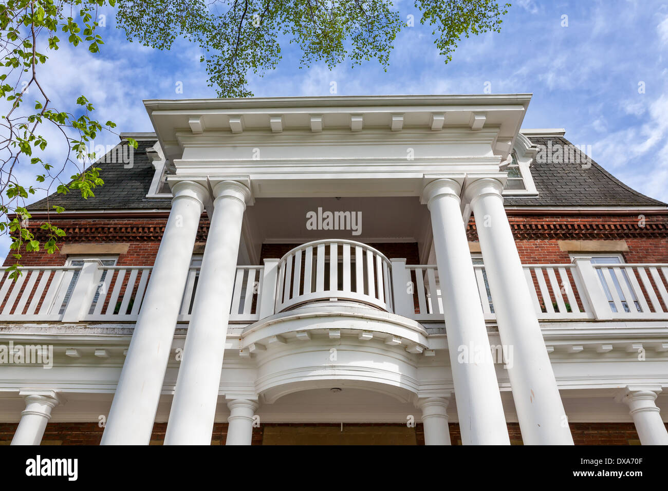Old victorian house hi-res stock photography and images - Alamy